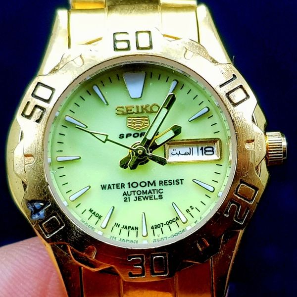 Seiko 5 Sport Automatic Day Date Dial 21 Jewels China Made Waman Wrist ...
