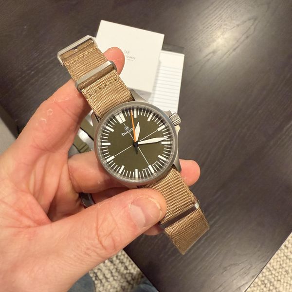 [WTS] LNIB Damasko DS30 Olive - Submarine Steel - Worn 1 Day! Priced to Move! | WatchCharts ...