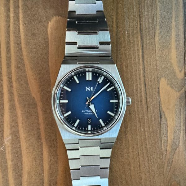 [WTS] Cronos, SH, Integrated Bracelet, Homage. Sports watch, blue dial ...