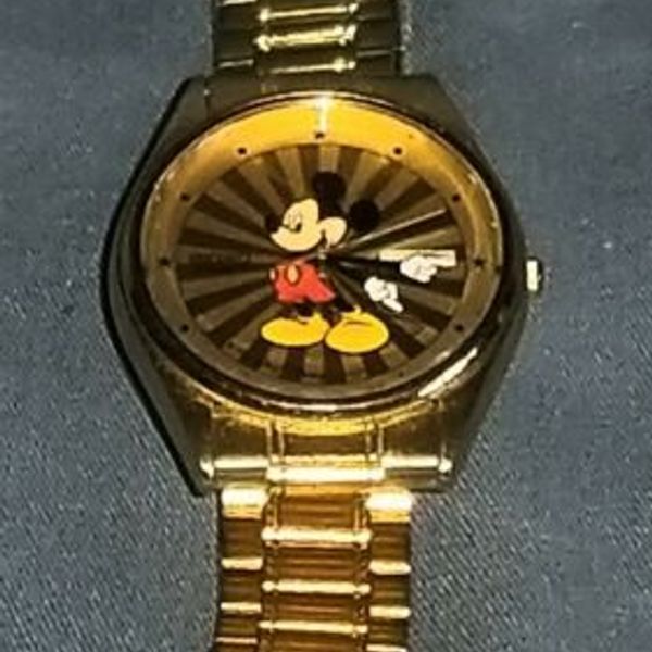 Disney Seiko 5y23-8229 A4 Mickey Mouse Mens Watch Sunburst Dial Quartz ...