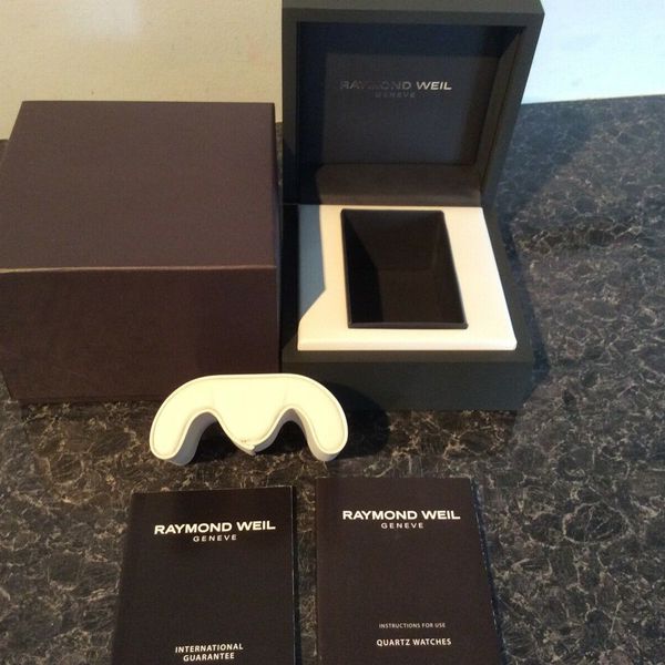 Raymond Weil Watch box | WatchCharts