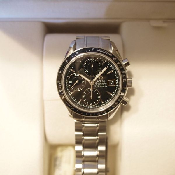 Omega Speedmaster Date 40mm 3210.50.00 Caliber: Omega 1164 ...