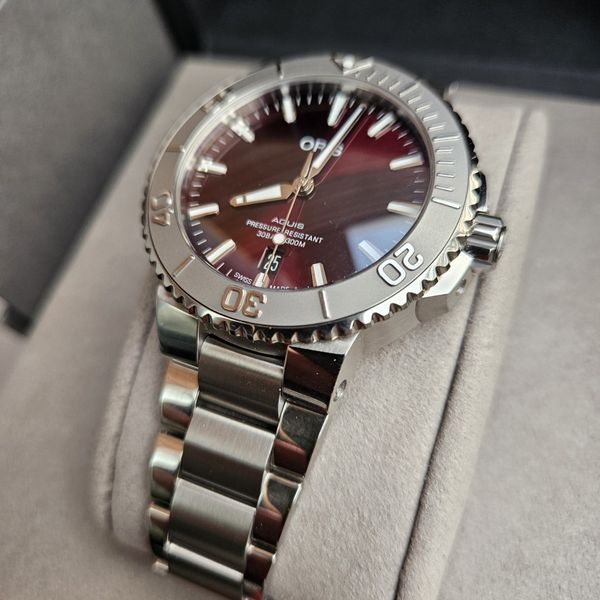 Oris Aquis 41.5mm Red dial mens Automatic watch EXCELLENT ! Full set ...