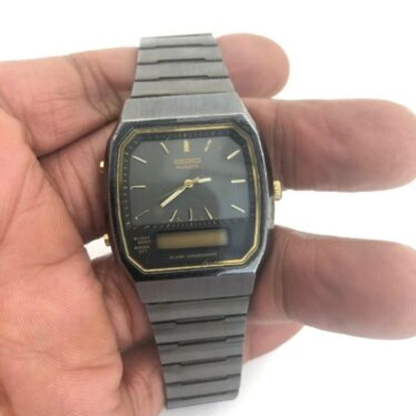RARE VINTAGE SEIKO QUARTZ ALARM CHRONOGRAPH WATCH H601-5479? | WatchCharts