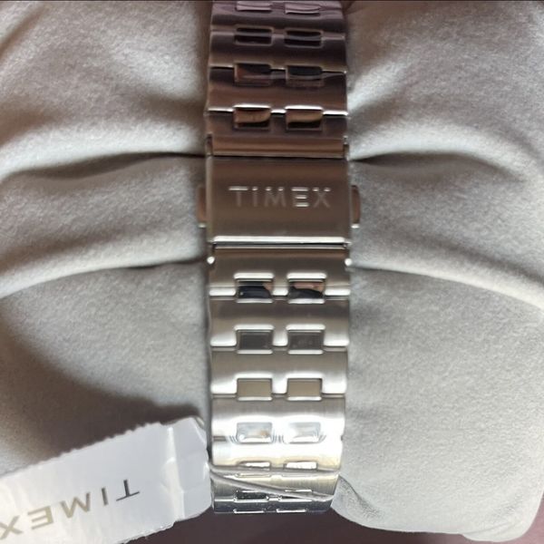 Timex Q GMT Batman Blu Nero 38mm NUOVO CON BOX & Papers INTROVABILE OUT ...