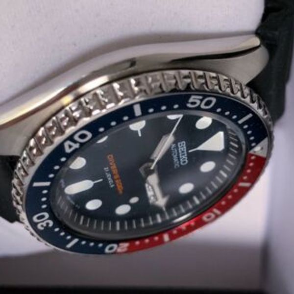 UNWORN: Seiko SKX009J1 Automatic Mens Divers Watch | WatchCharts ...