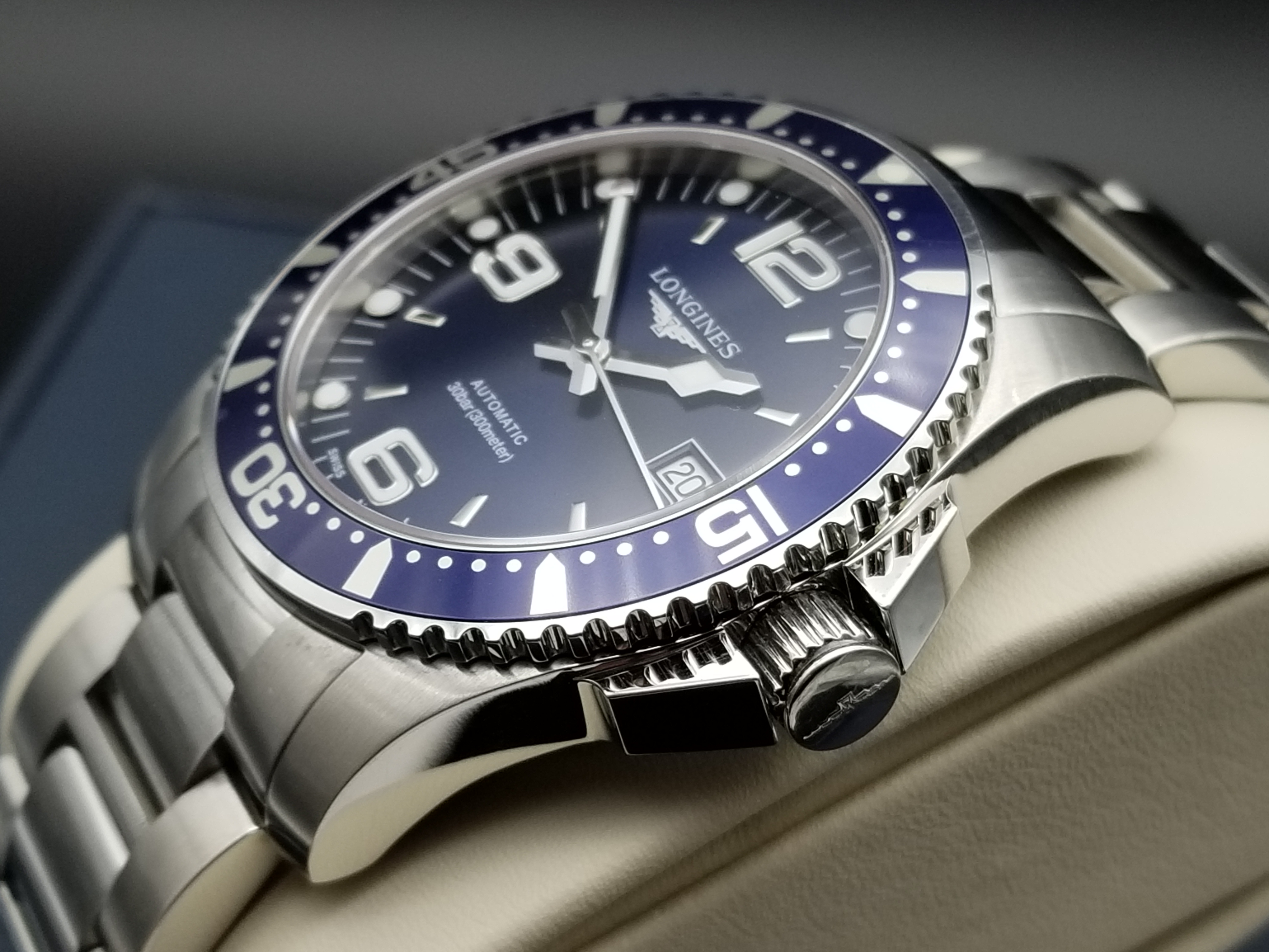 Longines L37424966 HydroConquest Automatic Blue Dial Men's Watch 41mm ...