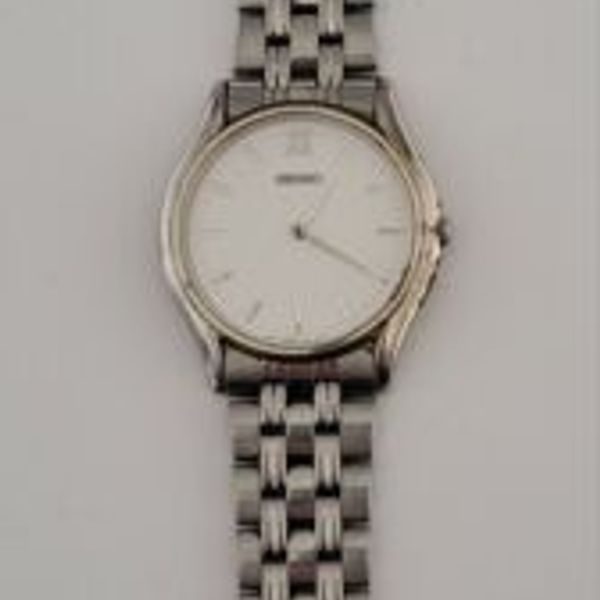 Vintage Seiko V701-7A20 Quartz Watch | WatchCharts Marketplace