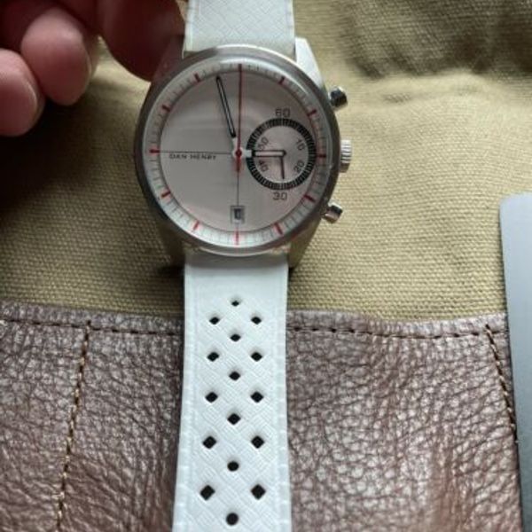 Dan henry 1968 Watch Quartz Chronograph | WatchCharts Marketplace
