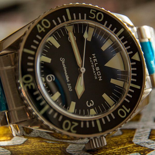 [£499 GBP] Helson Sharkmaster 300 Black Triangle, non date. LNIB ...