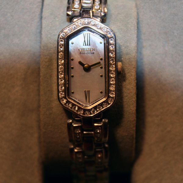 Citizen Eco- Drive Ladies MOVT G620 Mother Pearl Dial with diamonds ...