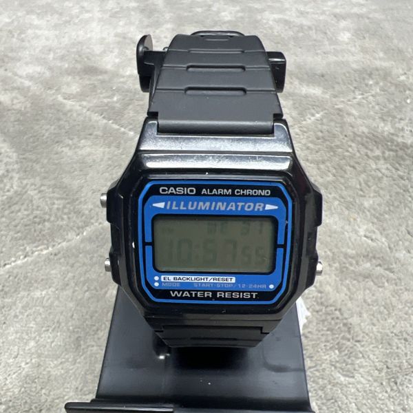Casio F-105W-1A Classic Black Resin EL Backlight Daily Alarm Digital ...