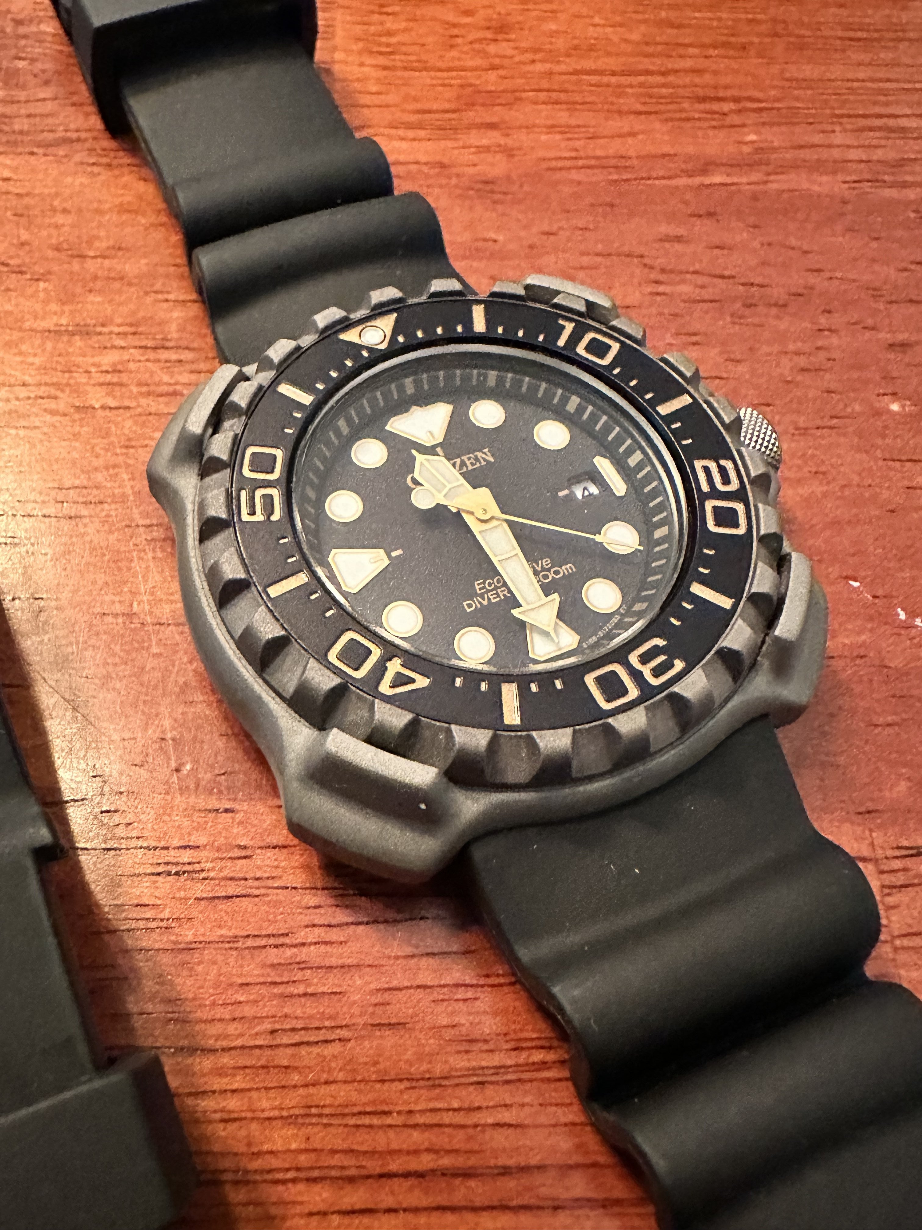 [$250 USD] Citizen BN0220-16E Titanium (homage to 1980s "ashtray" diver ...