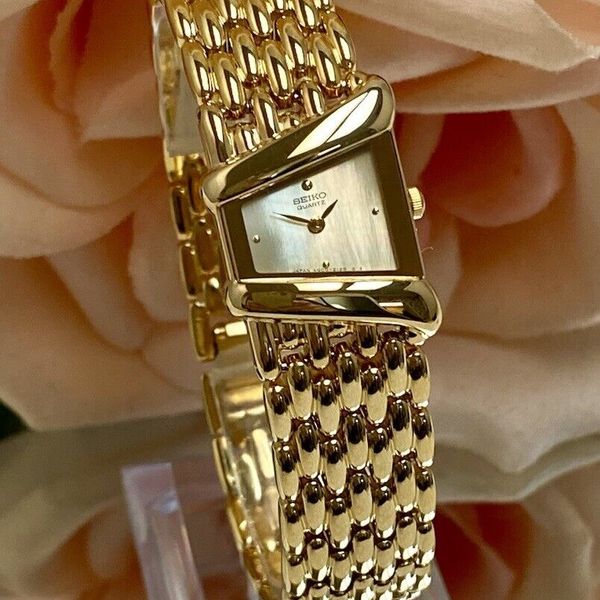 Rare Vintage Seiko Rivoli Gold-Tone Asymmetrical Trapezoid Ladies Watch ...