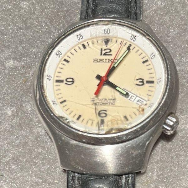 VINTAGE SEIKO 5AUTO WATCH CREAM DIAL SEE THROUGH BACK FOR PARTS OR ...