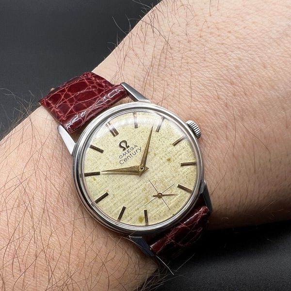 Early 1960s OMEGA Century 2901 c.269 33mm Menâ s Watch w/ Linen Dial ...