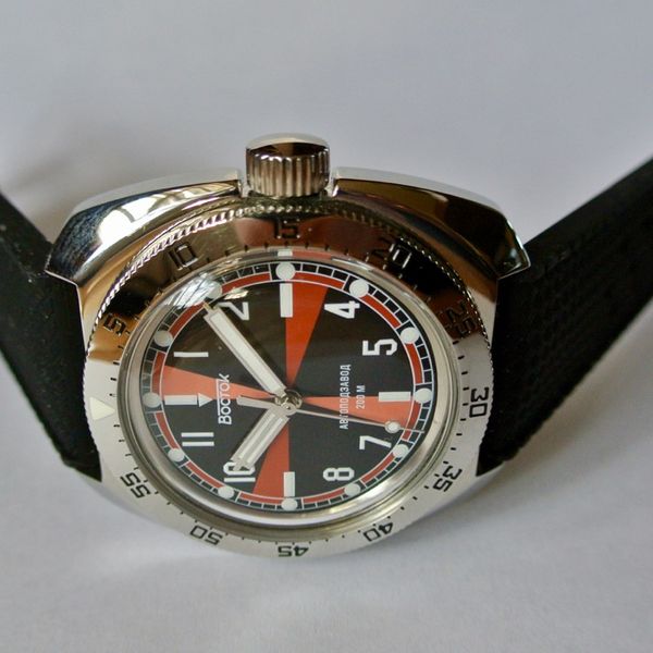 SOLD: Vostok Amphibia SE Radio Room | WatchCharts Marketplace