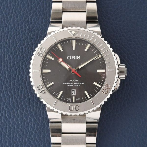 Oris Aquis 7730 43.5mm Gray Dial Box and Manual | WatchCharts Marketplace