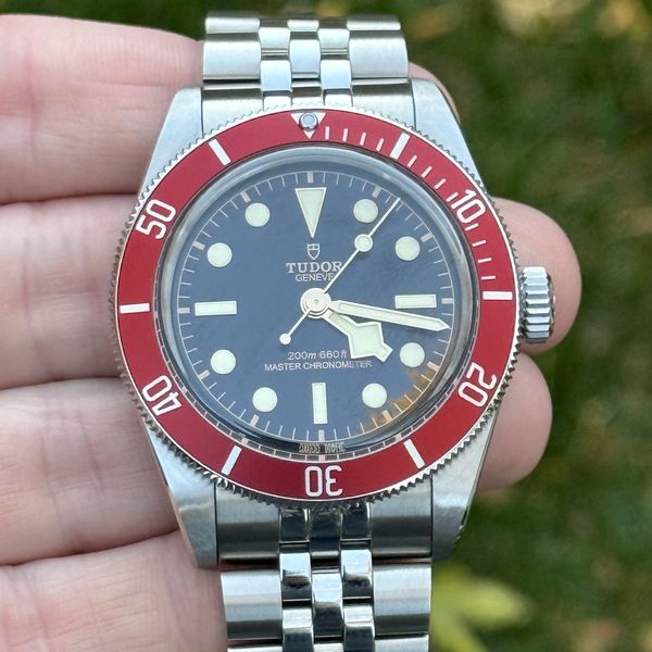 Tudor Black Bay Burgundy 41mm on 5-link bracelet with box and papers ...