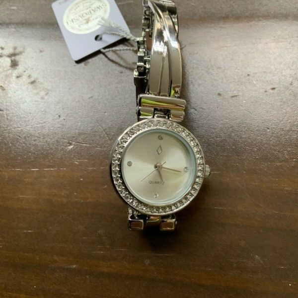 NIC & SYD Woman’s Watch with Swarovski Crystals | WatchCharts Marketplace