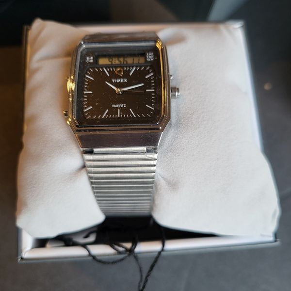 Q Timex 1982 Reissue Ana-Digi 33mm stainless steel bracelet watch ...