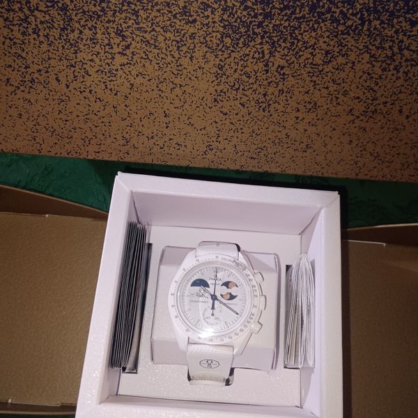 â Swatch x Omega â Mission to Earthphase Moonshine Gold Cold Moon ...