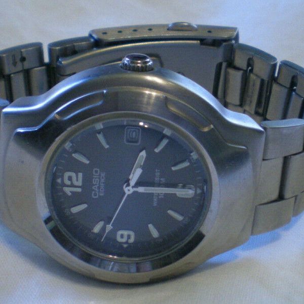 Casio Edifice 100m EF-104 1332 men's watch excellent condition Works ...