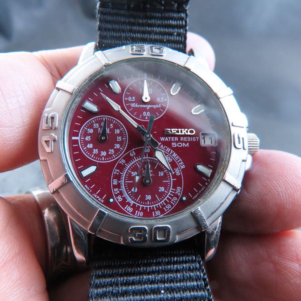 V657 Japan Seiko Chronograph Quartz Men Watch | WatchCharts Marketplace