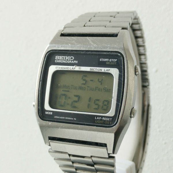Vintage Seiko Chronograph A229 - 5010 Quartz Digital Mens Watch ...