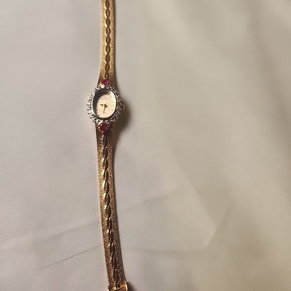 Vintage ELGIN Gem Gold Tone Quartz Analog Women's Watch New Battery ...