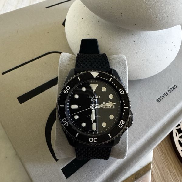 Seiko 5 Sports Men's Black Watch - SRPD65K2 | WatchCharts Marketplace