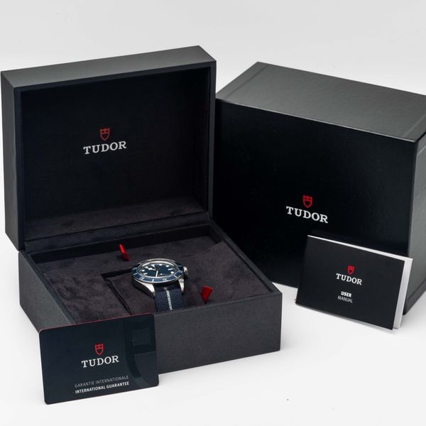 TUDOR Black Bay 58 Blue Dial NATO Strap - FULL SET - 79030B ...