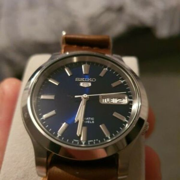 Seiko 5 SNKE51 - Automatic men's day date watch blue dial | WatchCharts ...