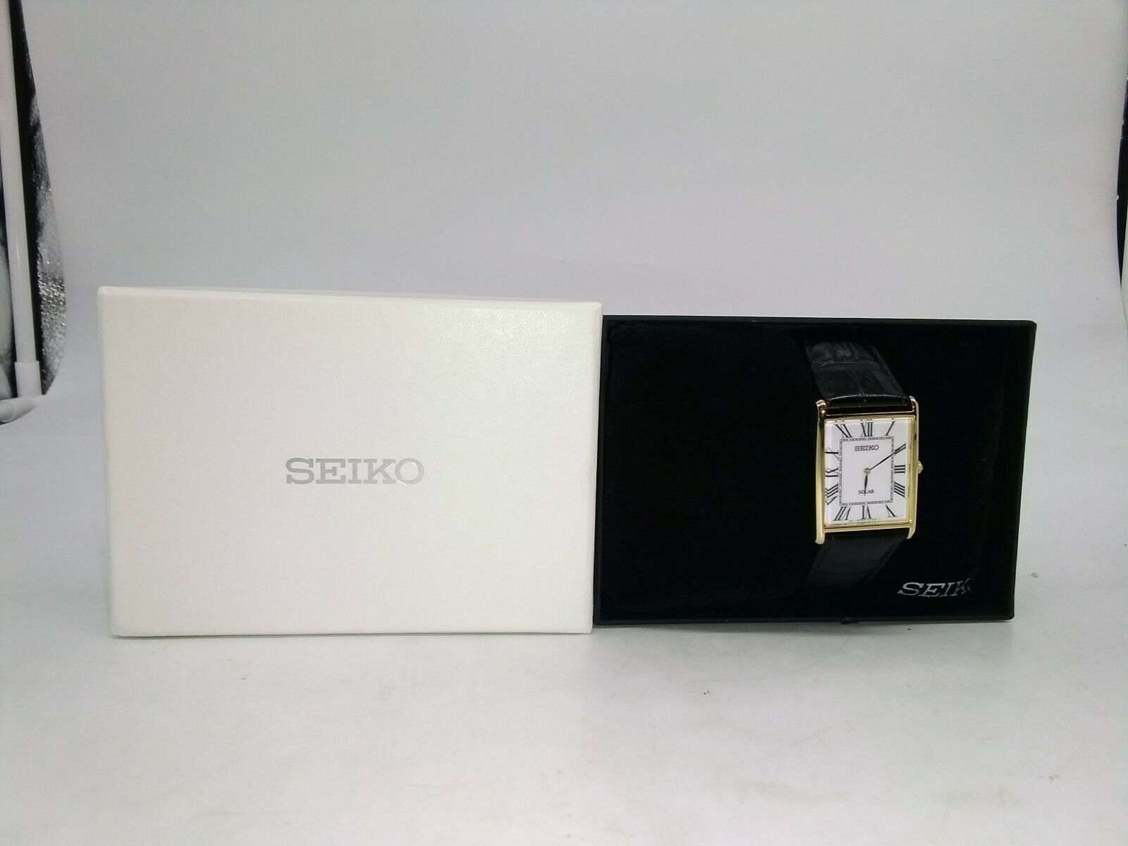 Seiko SUP880 White Dial Black Leather Band Men's Watch | WatchCharts