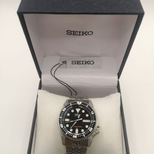 Seiko SKX013 - Divers Automatic Black Dial Watch | WatchCharts Marketplace