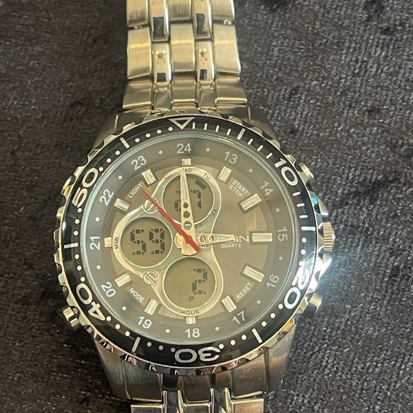 MEN'S Elgin Chronograph Watch - Silver Casing - Digital Face ...