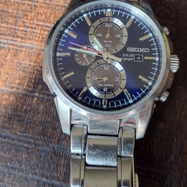 Seiko Solar Men's 42mm Watch Chronograph Alarm Blue Dial V172-0AF0 Steel | WatchCharts