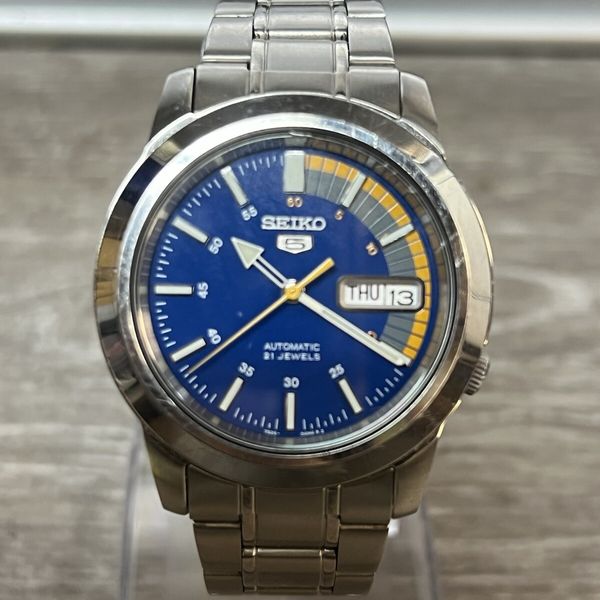 Seiko 5 Automatic Blue Racer Dial 21 Jewels Watch 38mm | WatchCharts ...