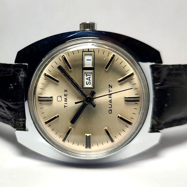 TIMEX Q Quartz Watch 1976 w/Day-Date Vintage Runs | WatchCharts Marketplace