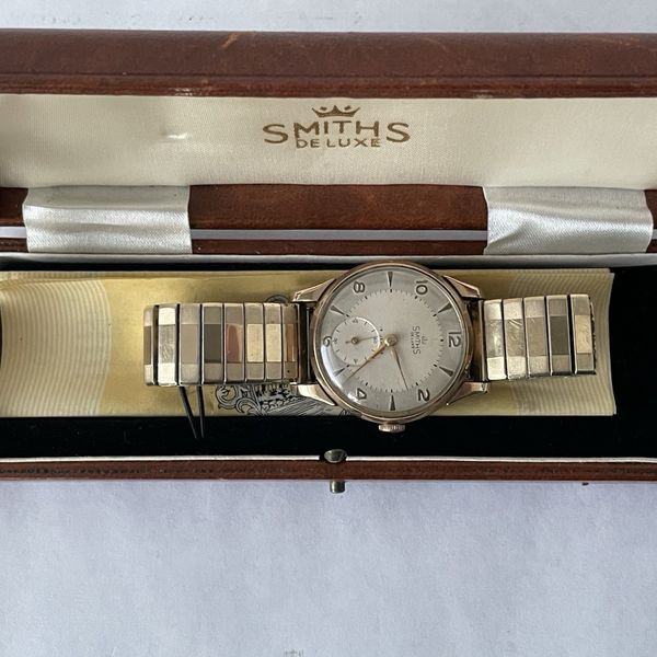 Austin Motor Company Golden Jubilee 9ct Gold Smiths Deluxe Watch 15 ...