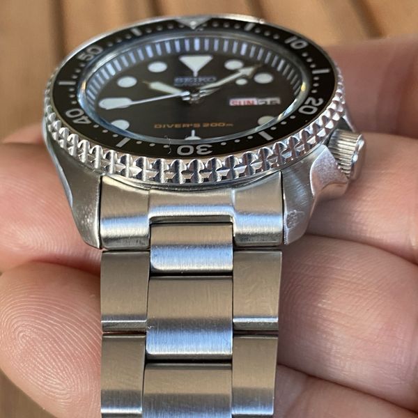 Seiko Men's Black Watch - SKX007K | WatchCharts Marketplace