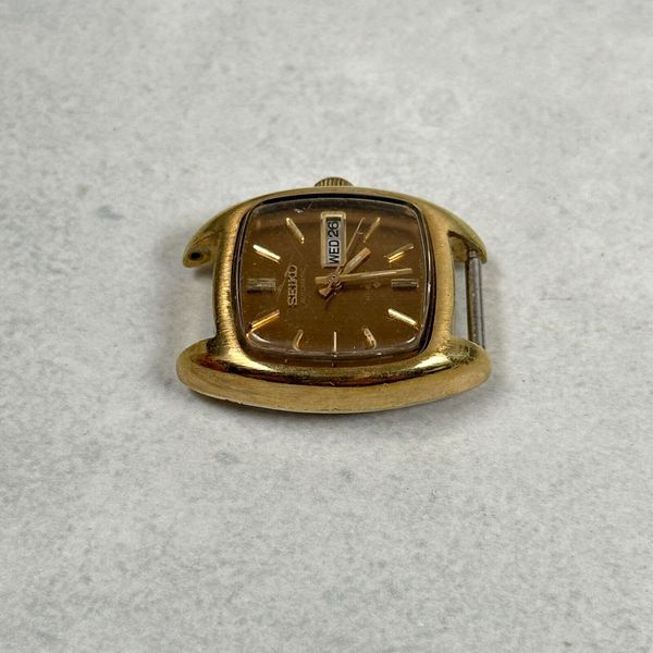 VTG Seiko Watch Womens 23mm Square Day Date Automatic Gold Tone Working READ | WatchCharts ...