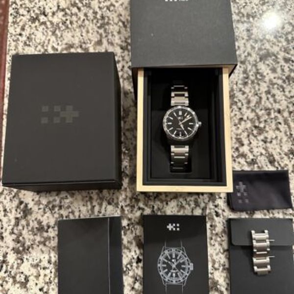 Nouvelle annonceChristopher Ward C63 Sealander GMT 39mm Black Dial ...