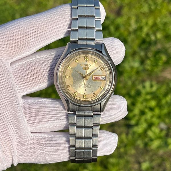 Vintage Seiko 5 Automatic 21 jewels Made in japan Mens watch 6309-7330 | WatchCharts Marketplace