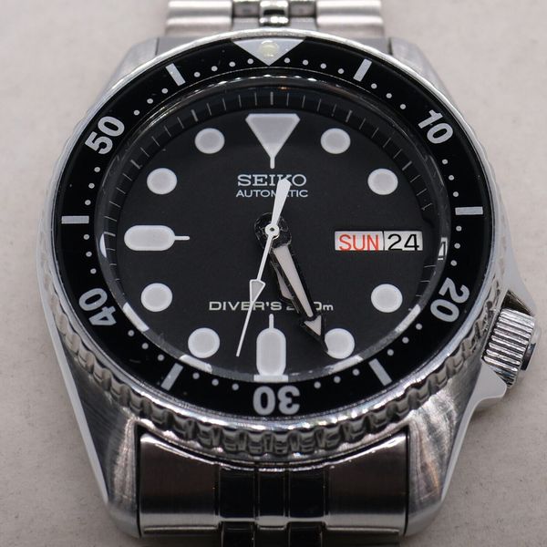 Seiko SKX013 K "Mini diver" + rubber strap Original | WatchCharts ...