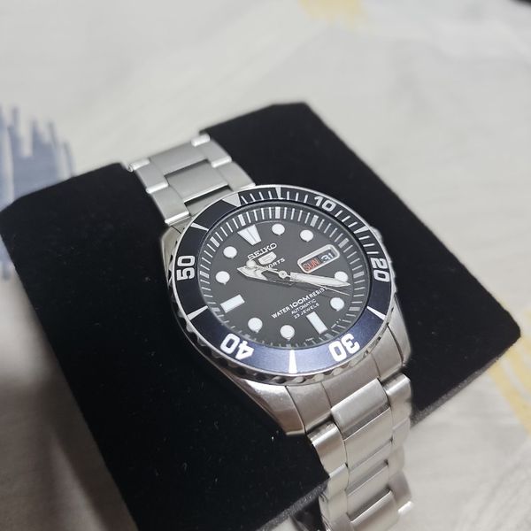 Seiko 5 Sports SNZF17K1 Automatic Mens Diving Watch | WatchCharts ...