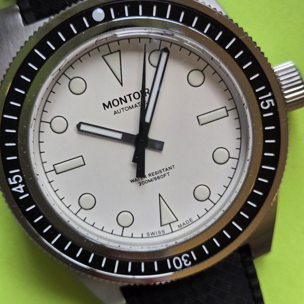 [WTS] Montoir Diver ~ Full Kit ~ White Dial ~ Blue Lume ~ Swiss ...