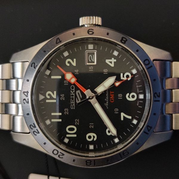 New Seiko 5 Sports SSK023 Automatic Black Dial Date Display 10ATM Men's ...