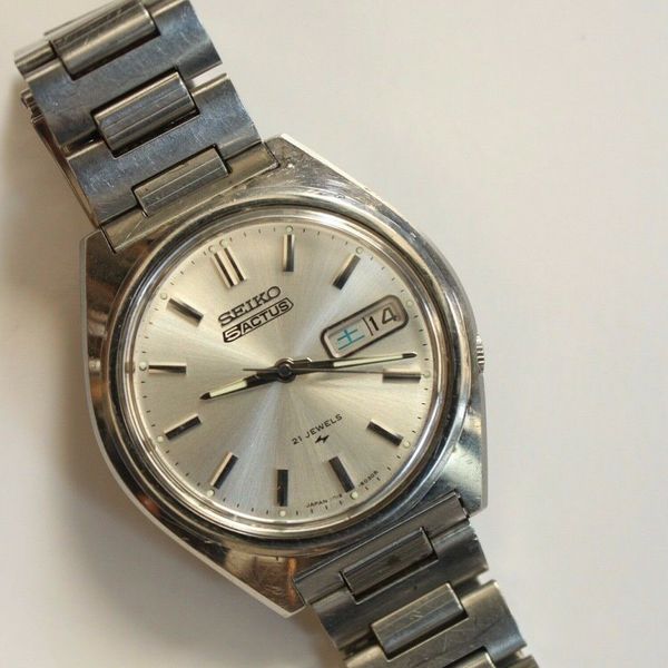 Vintage Mens watch Seiko 5 Actus 7019 - 8010 Original Bracelet Kanji Date | WatchCharts Marketplace