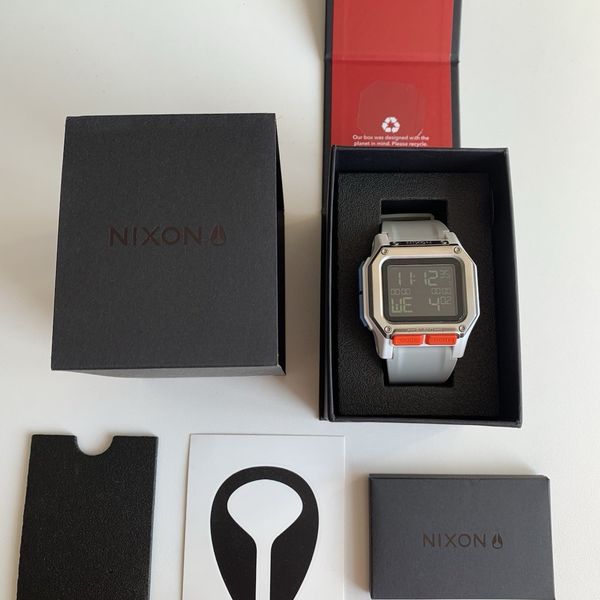 NIXON REGULUS - Colour - White/Gray (NASA Colours | WatchCharts Marketplace